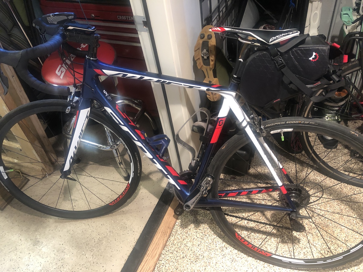 2017 SCOTT Addict-Team Issue