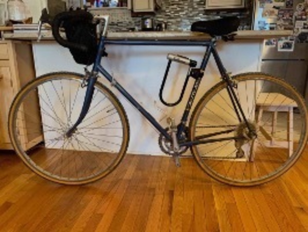 1998 Trek Men's with crossbar