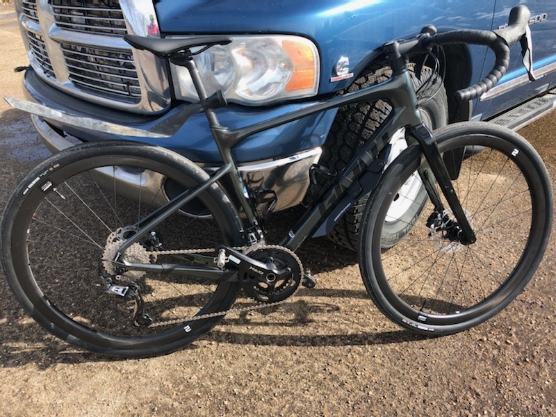 2021 Giant Revolt Advanced 0