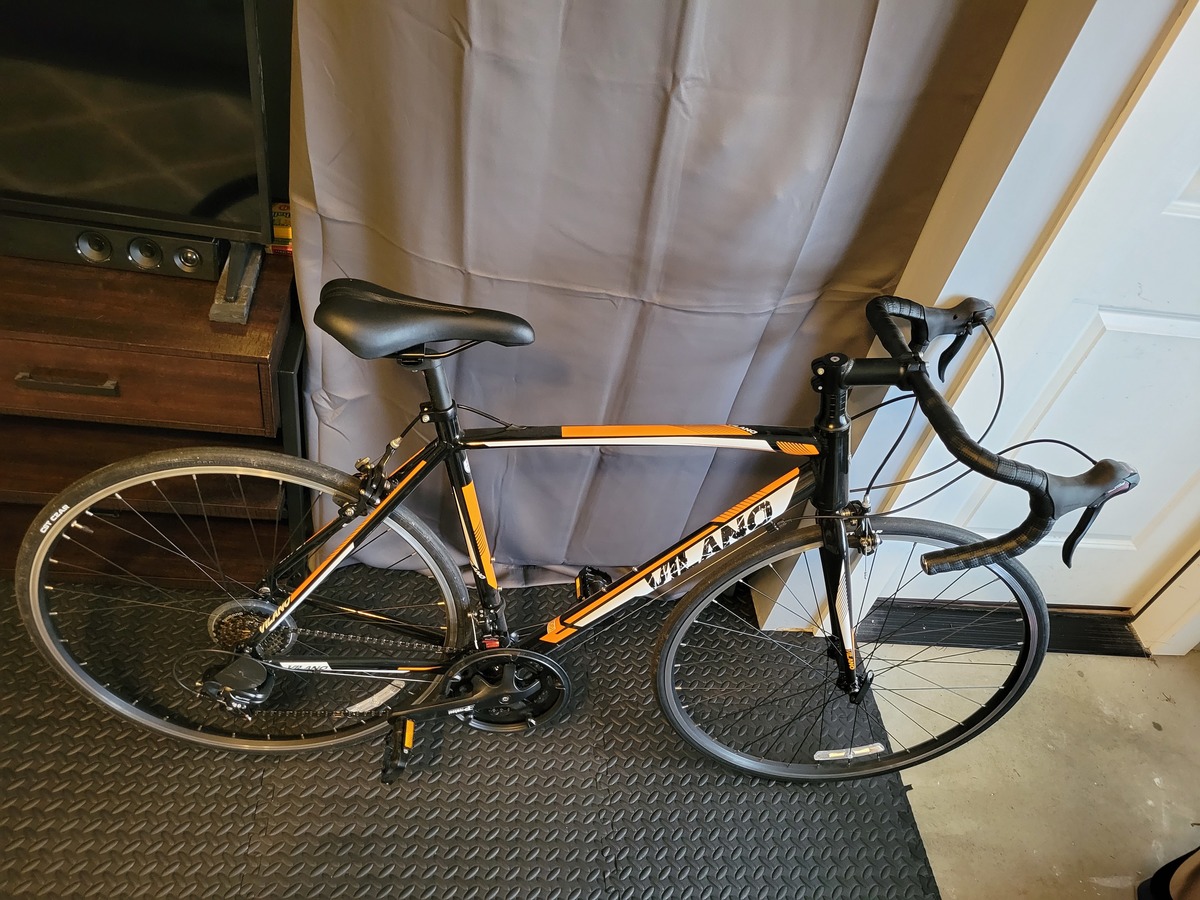 2020 Vilano Shadow 3.0 Road Bike