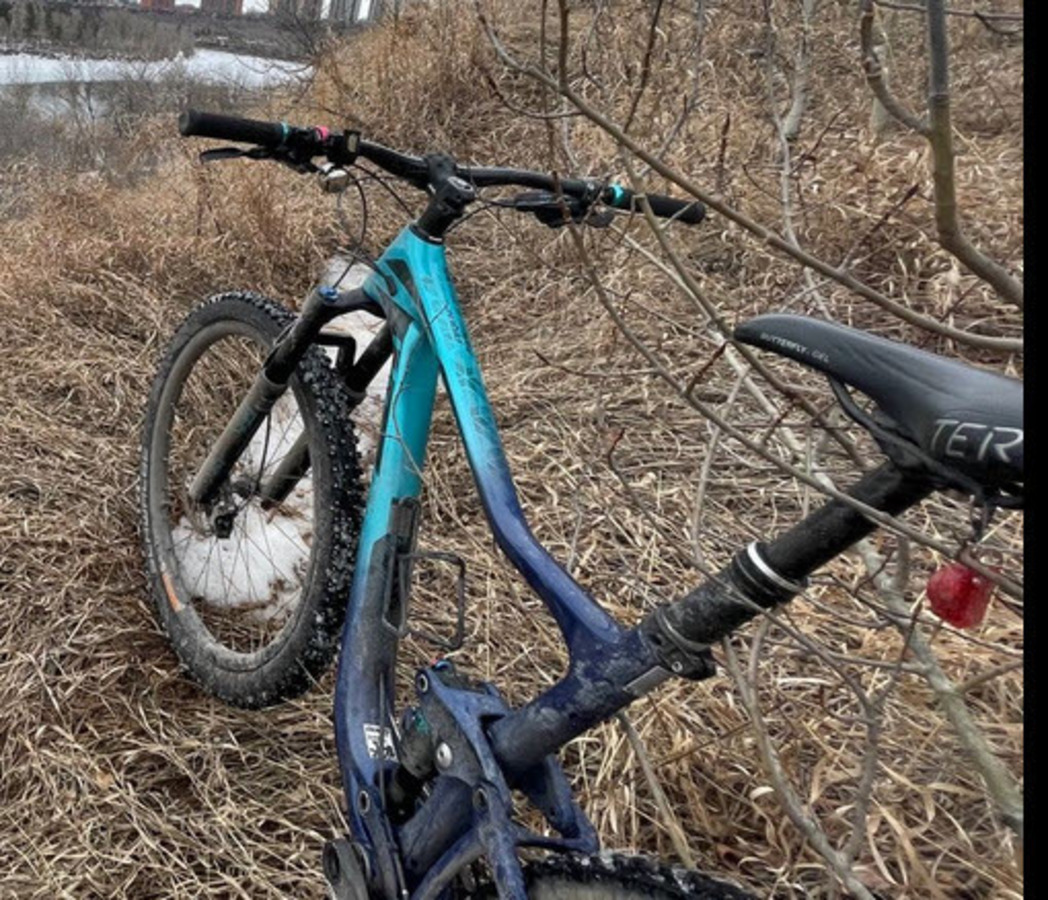 2019 Giant Advanced-Grade Composite front triang...