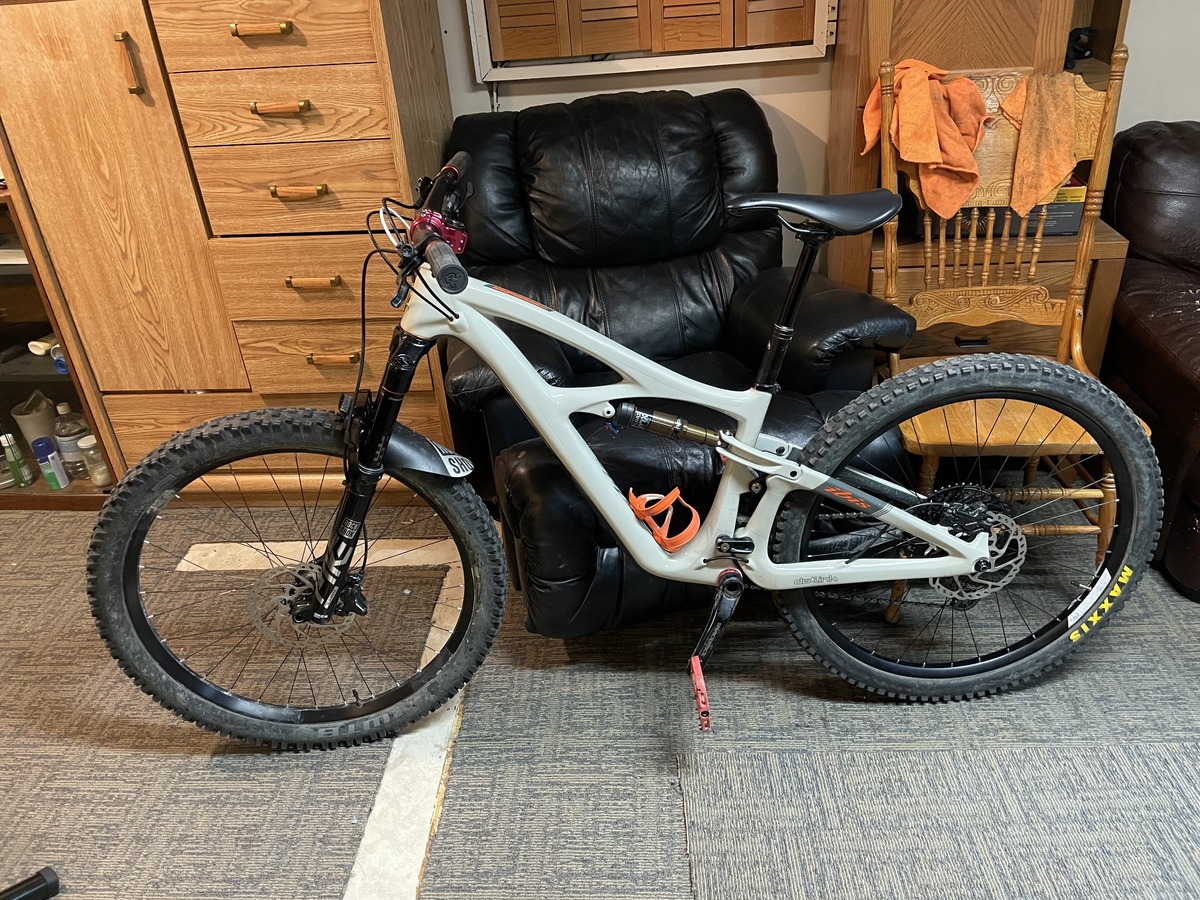 2021 Ibis Mojo 4