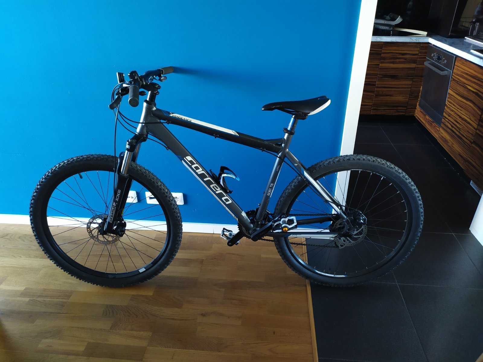 2018 Carrera Bicycles Vengeance 27 5