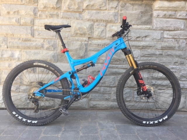 2018 Pivot Switchblade