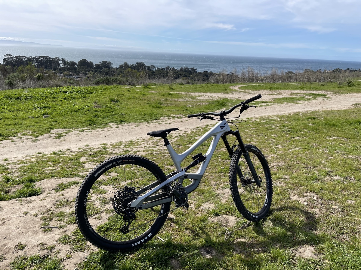 2020 YT Capra Blaze 29
