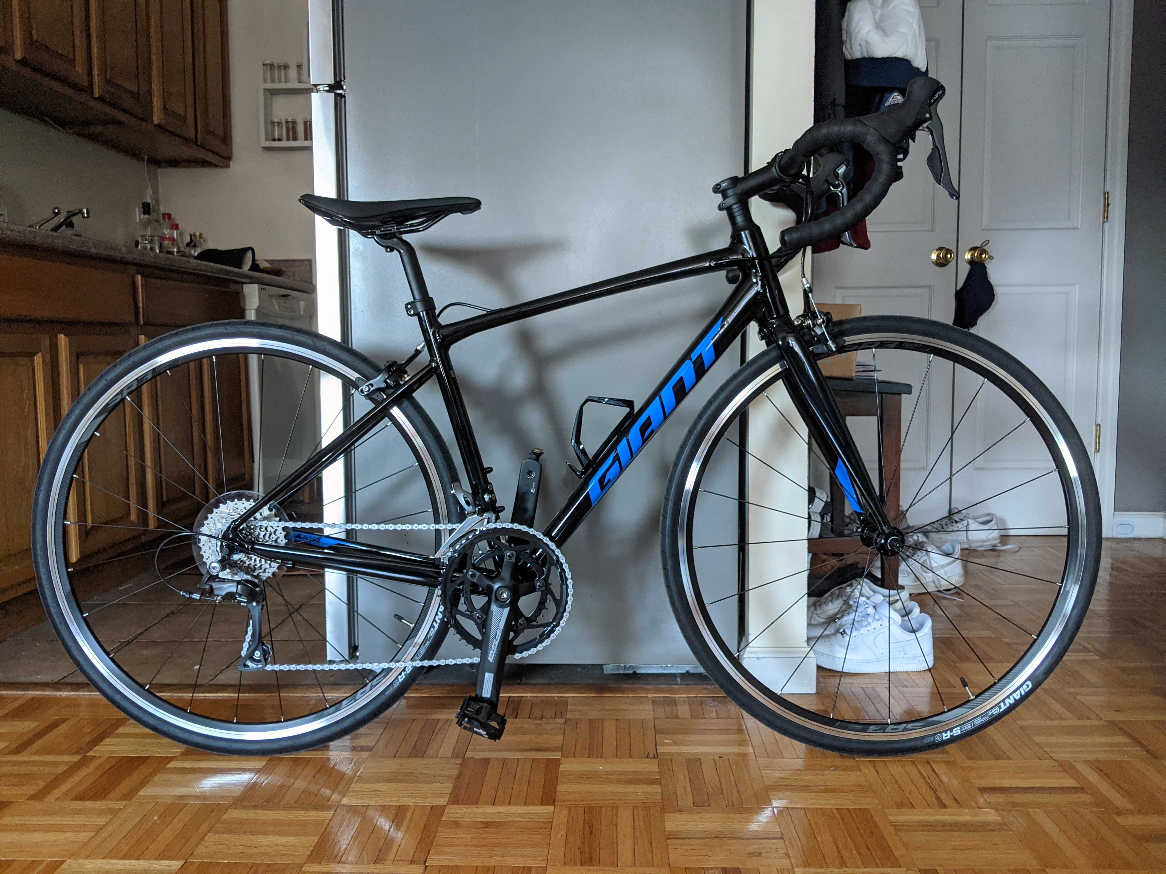 2021 Giant Contend 3