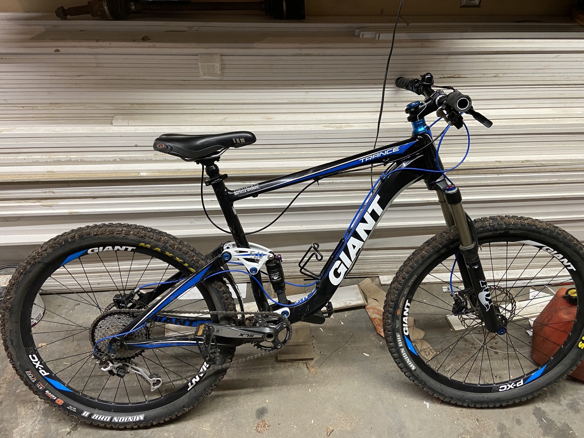 2011 Giant Trance X2