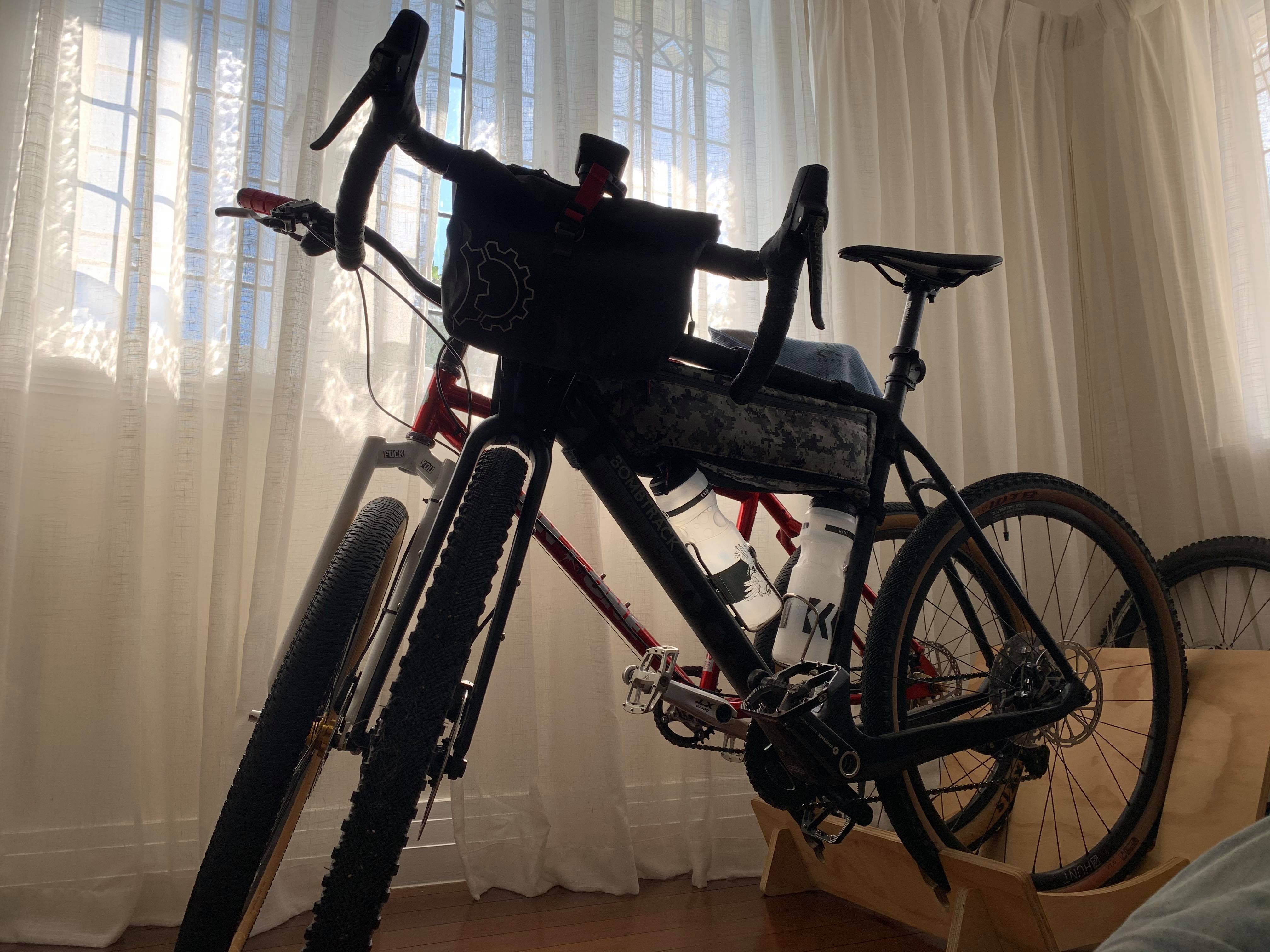 2020 Bombtrack Hook EXT-C