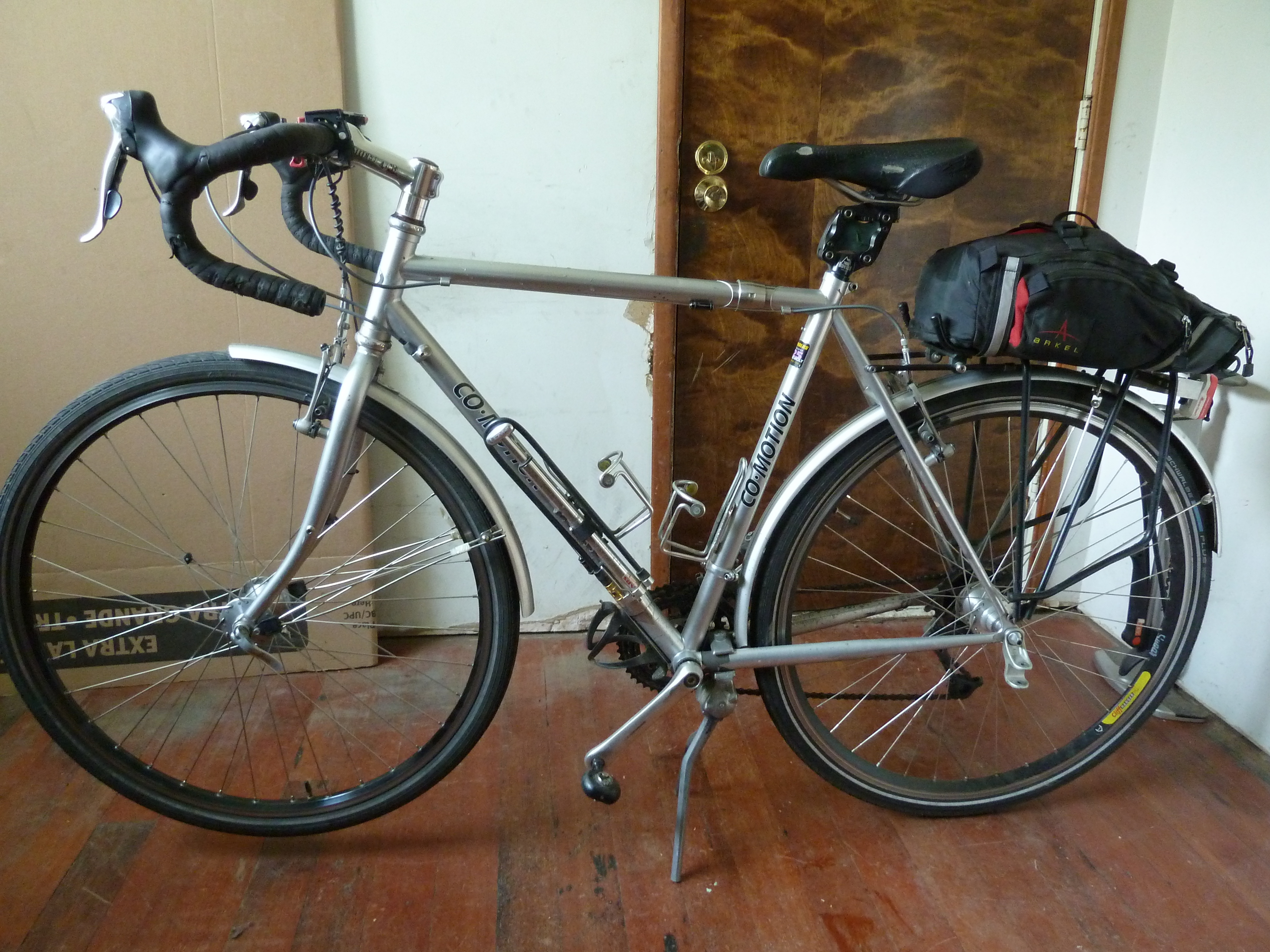 2001 Co-Motion Americano