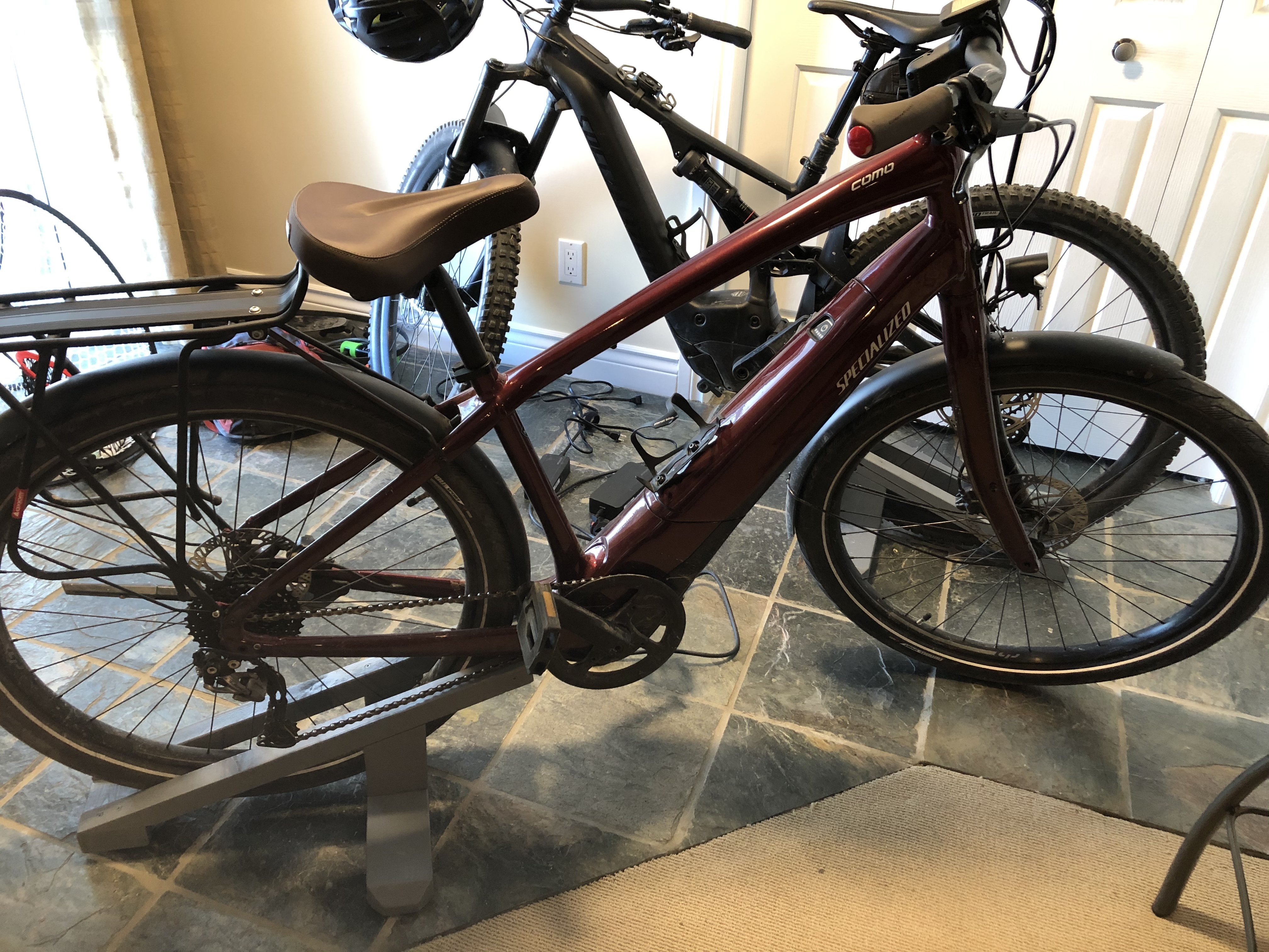 2021 Specialized Como E Bike