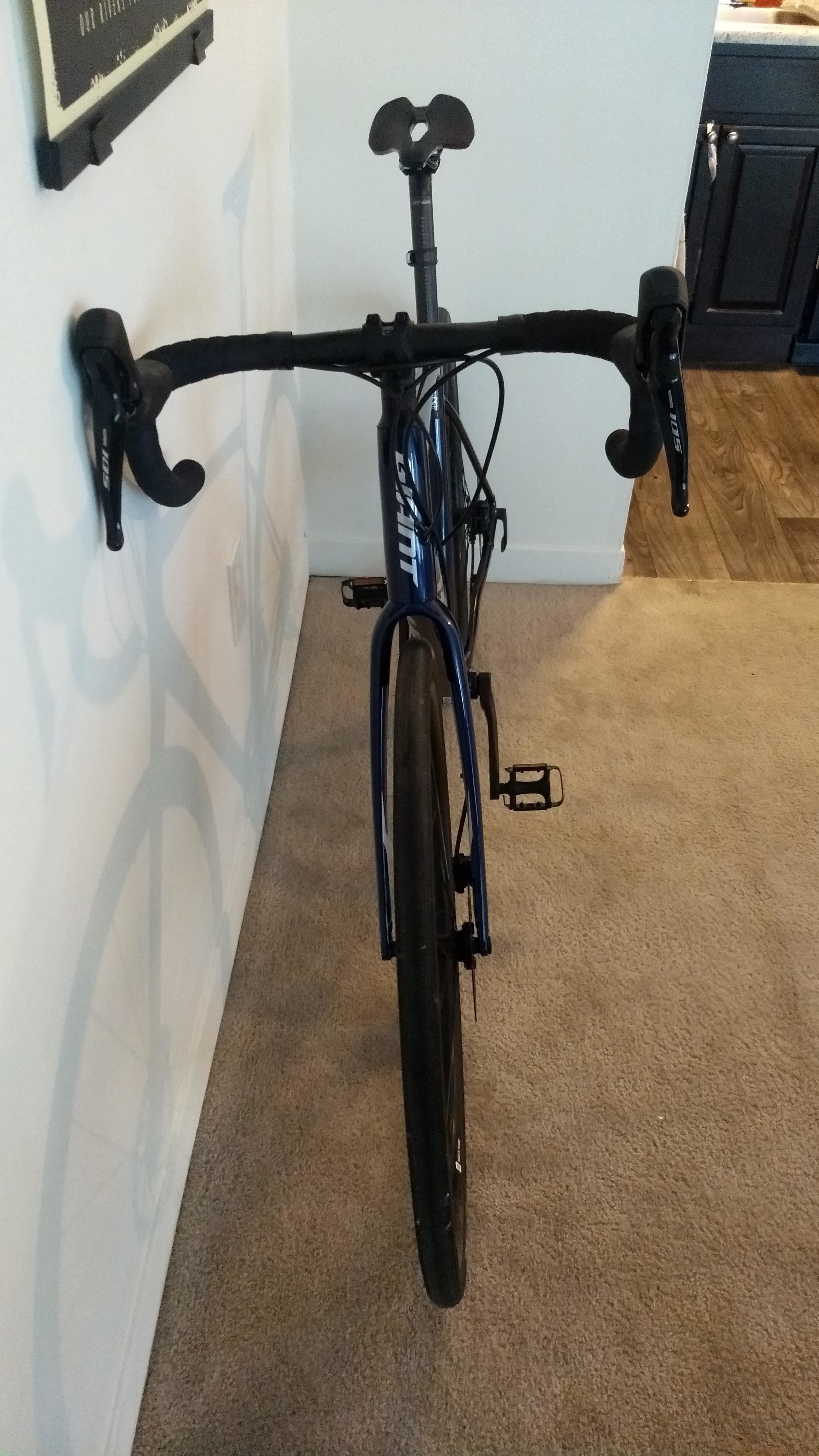 2021 Giant Contend AR 1