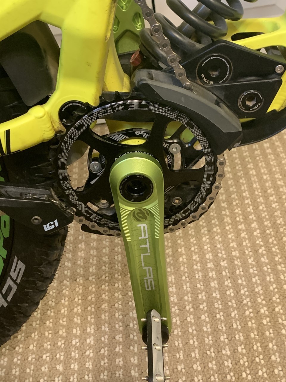 2016 Commencal Bikes Supreme V4