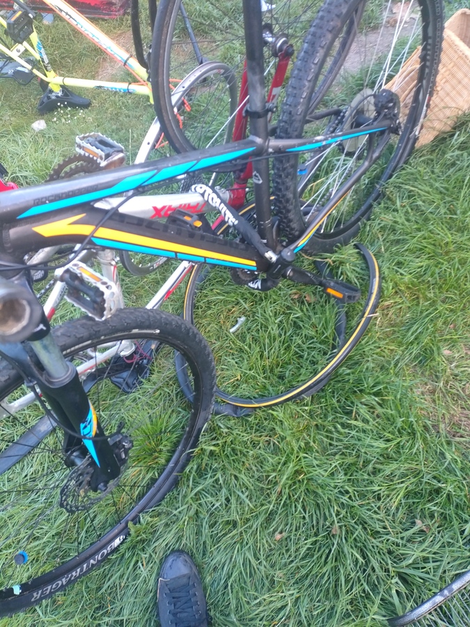 2016 Specialized Rockhopper sport