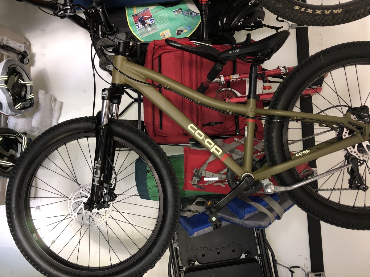 2021 REI Co-Op REV DRT 24" Olive Green
