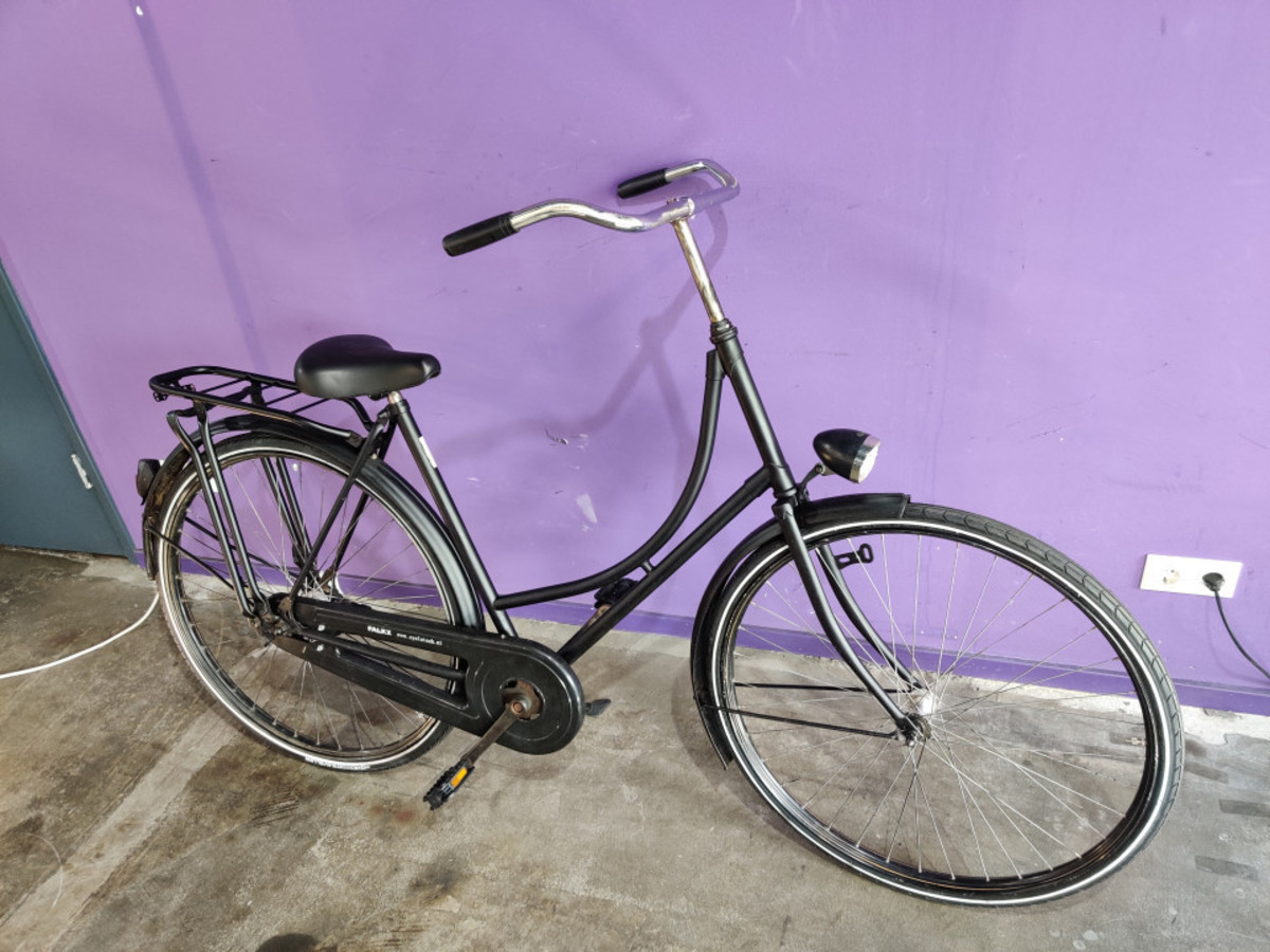 No brand Smooth black omafiets