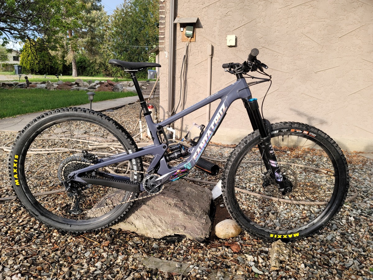 2021 Santa Cruz Megatower