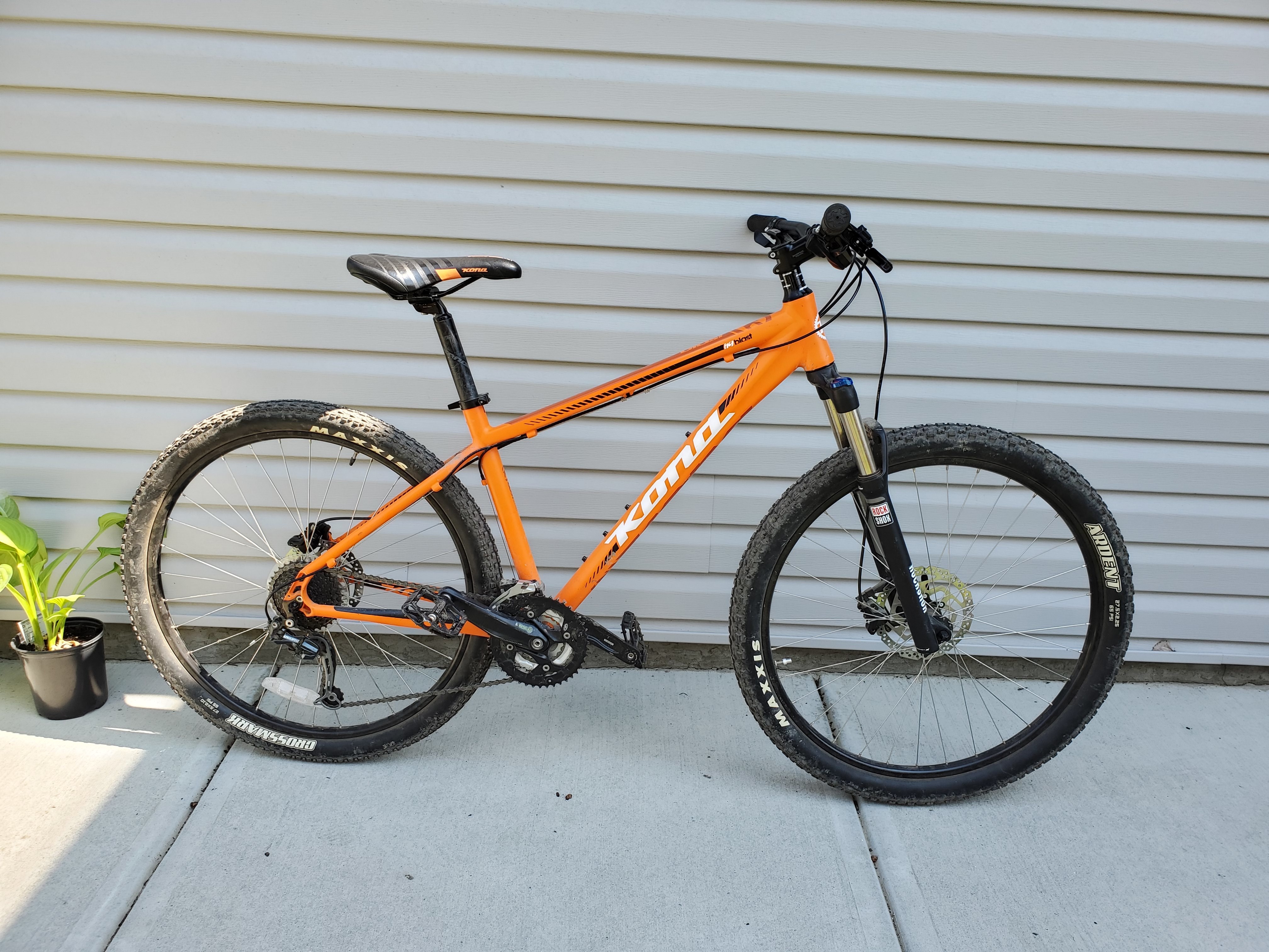 2015 Kona Blast