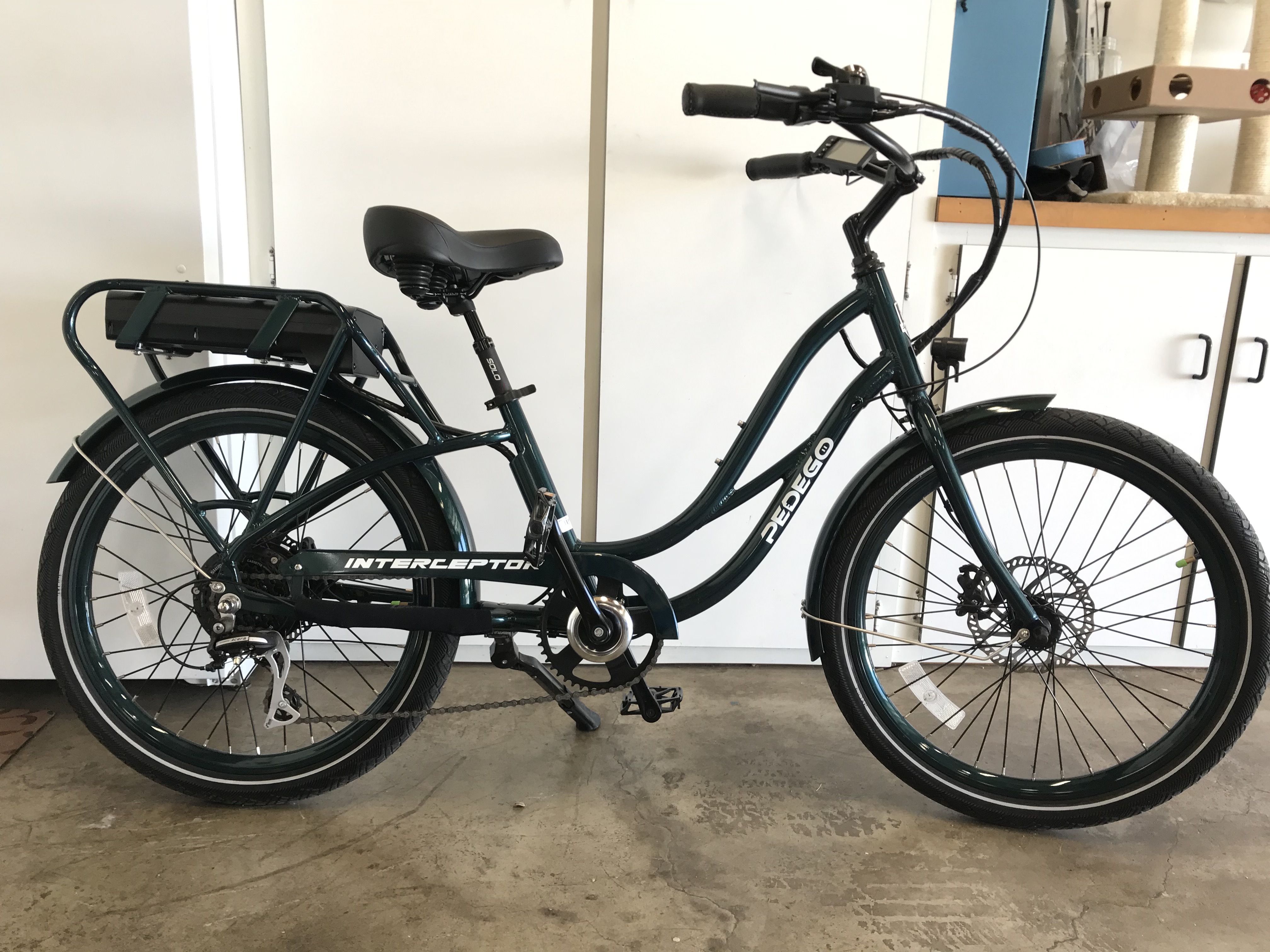2021 Pedego Interceptor, 24"