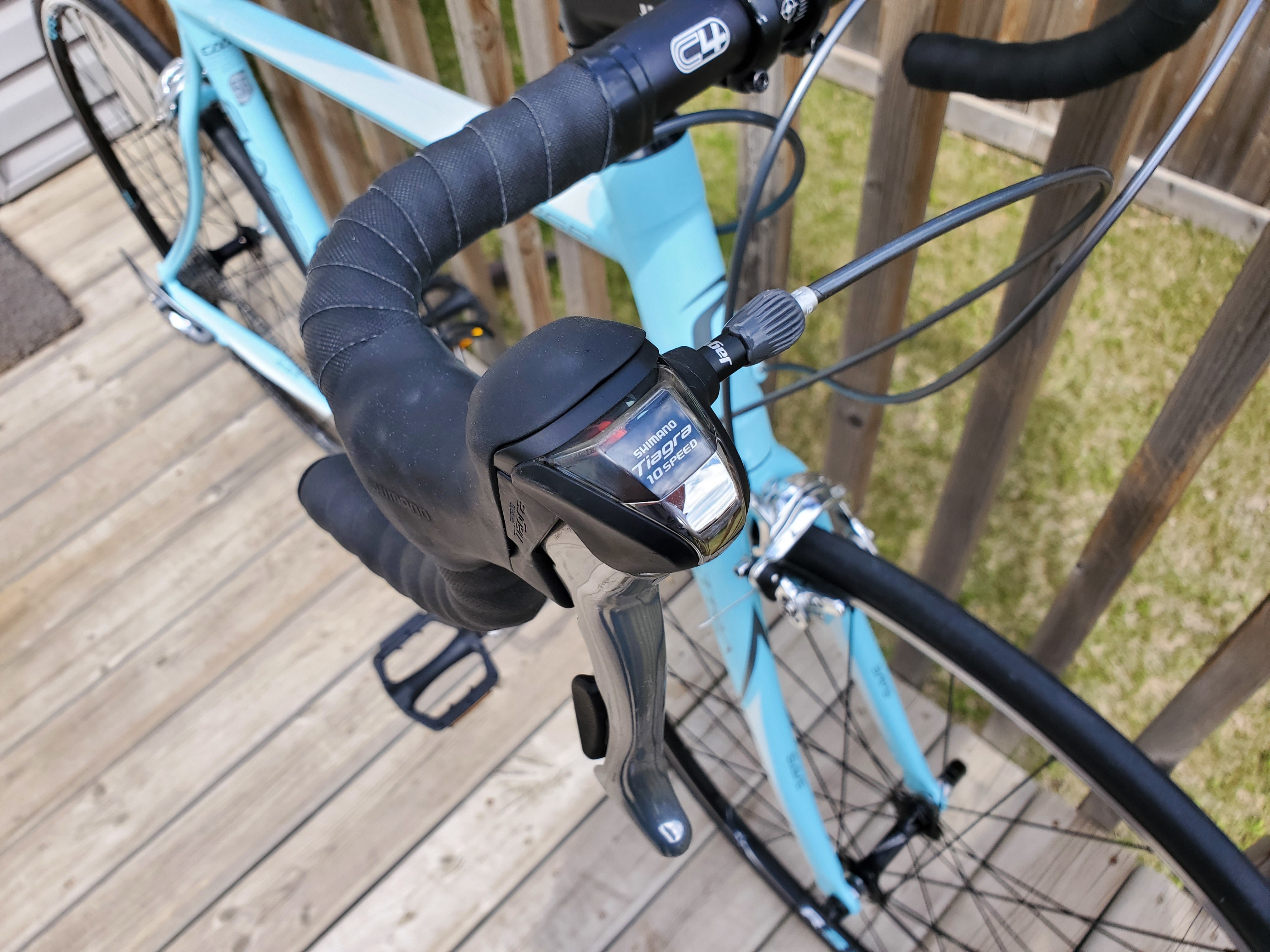 2012 Cannondale Synapse Women's Alloy 6 Tiagra