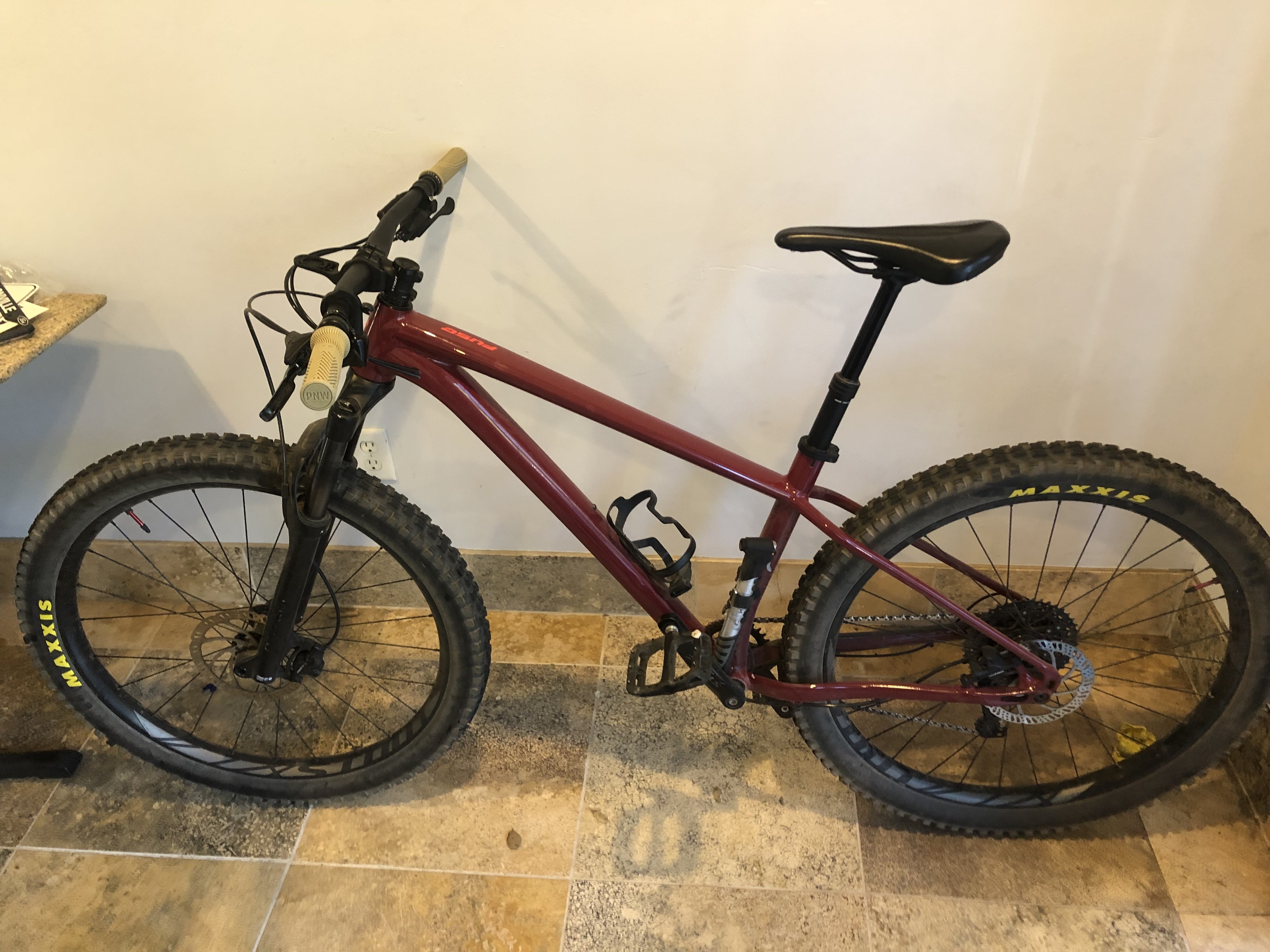 2020 Specialized Fuse 27.5