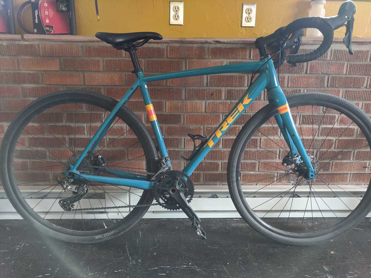2021 Trek Checkpoint ALR5