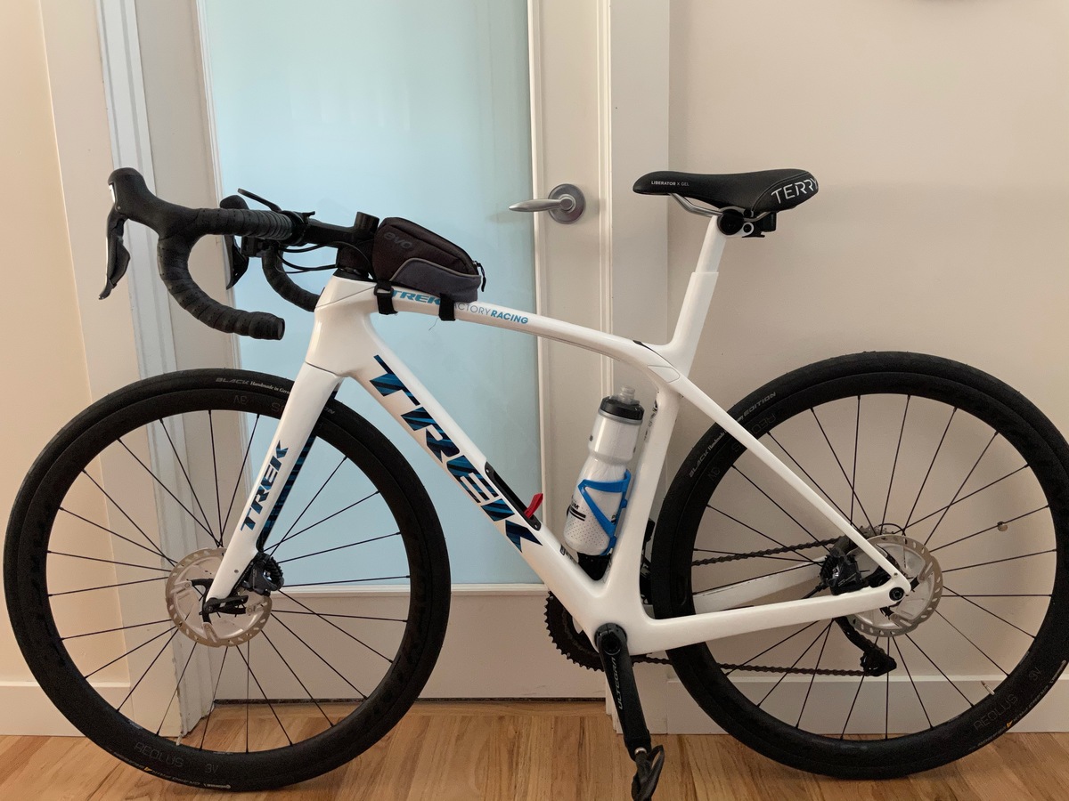 2021 Trek 700 Series OCLV Carbon, front IsoSpee...