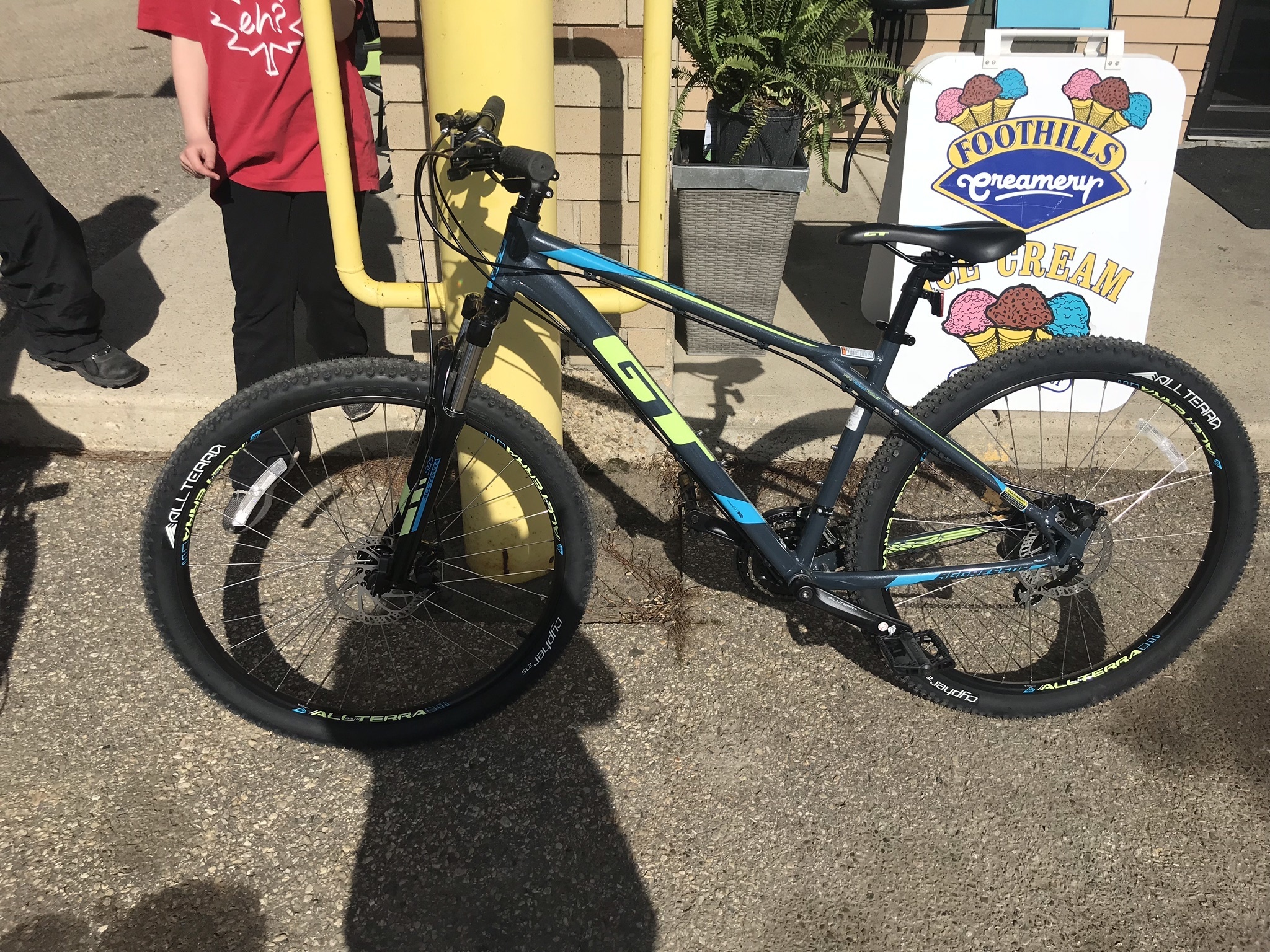 Stolen 2018 GT Bicycles Aggressor