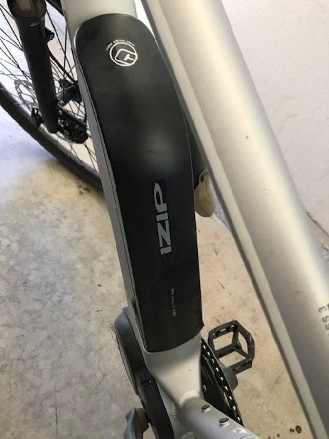 2017 IZIP E3 Dash Large Silver