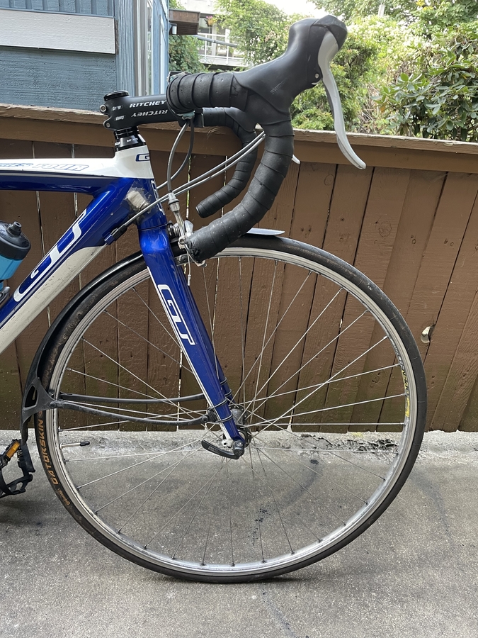 2010 GT Bicycles Series 4