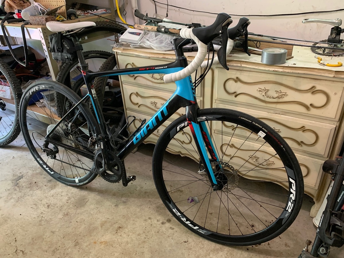2016 Giant DEFY Advanced (Carbon)