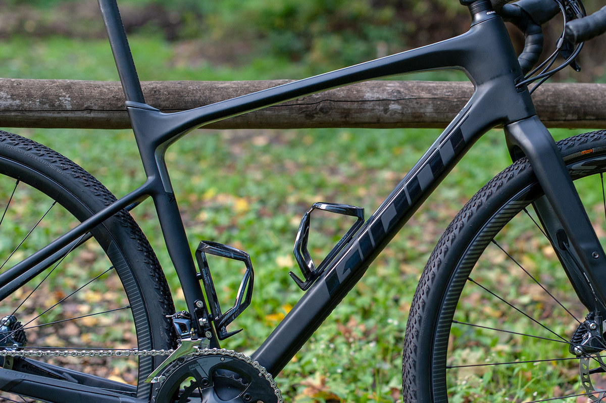 2021 Giant Revolt Advanced 0