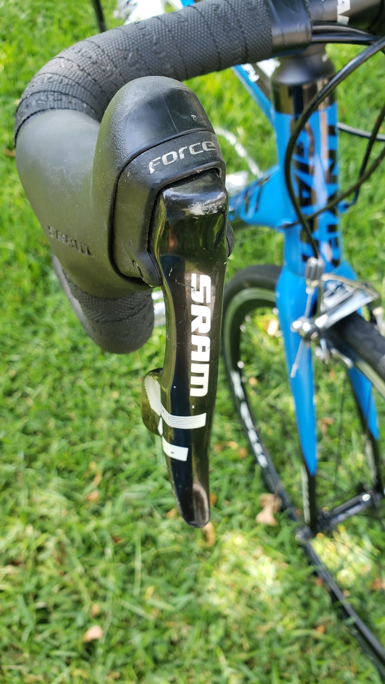 2010 Giant Defy 2 (COMPACT)