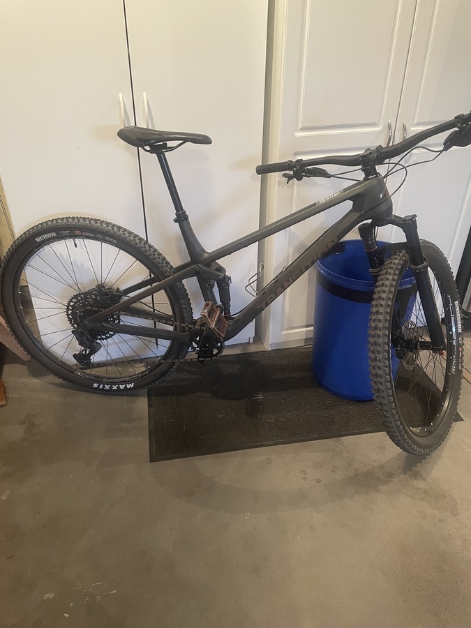 2021 Transition Bikes Spur