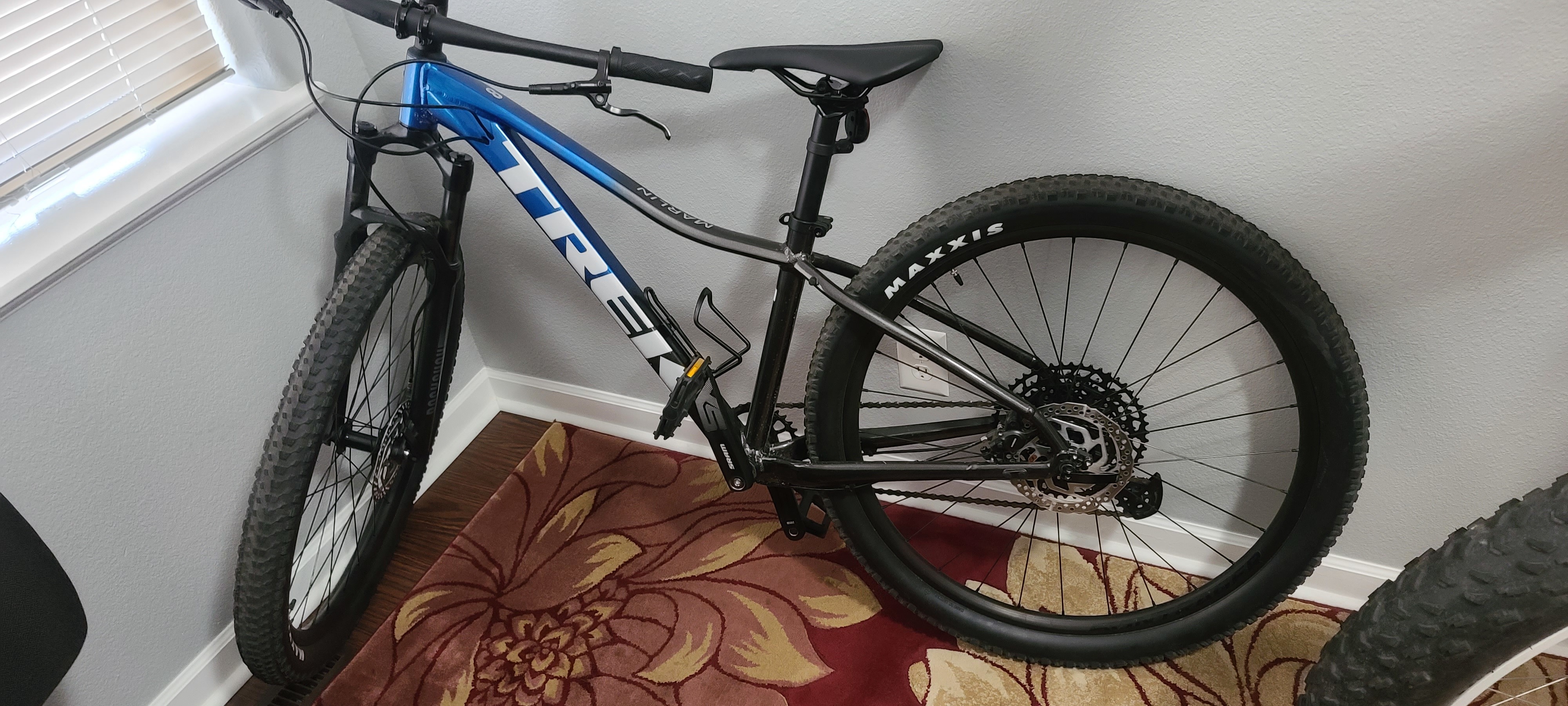 2021 Trek MARLIN 8