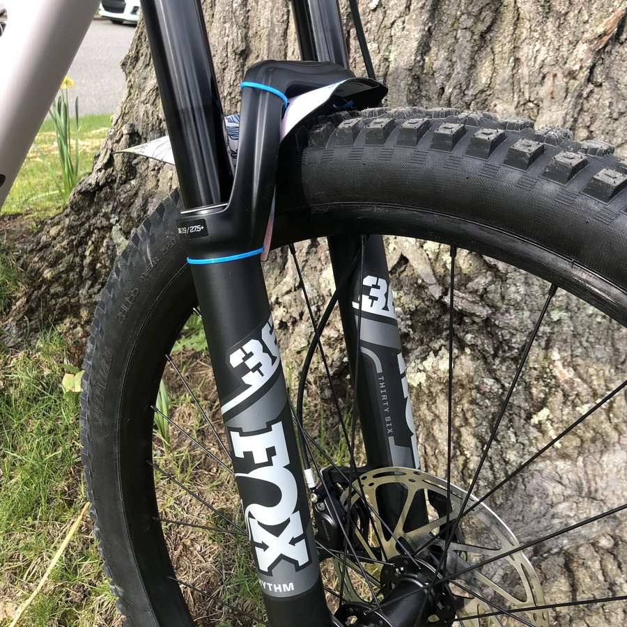 2021 Specialized Status 140