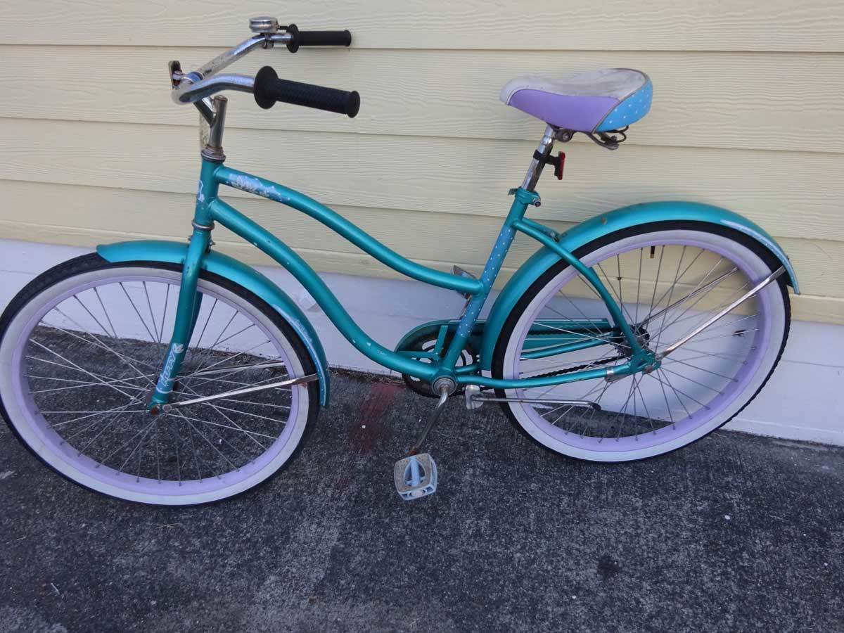 2021 Huffy Beach Cruiser