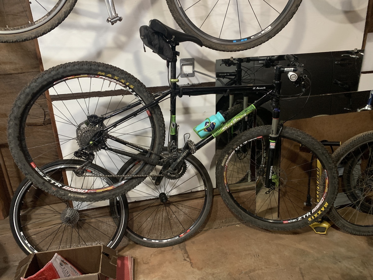 2013 Salsa El Mariachi