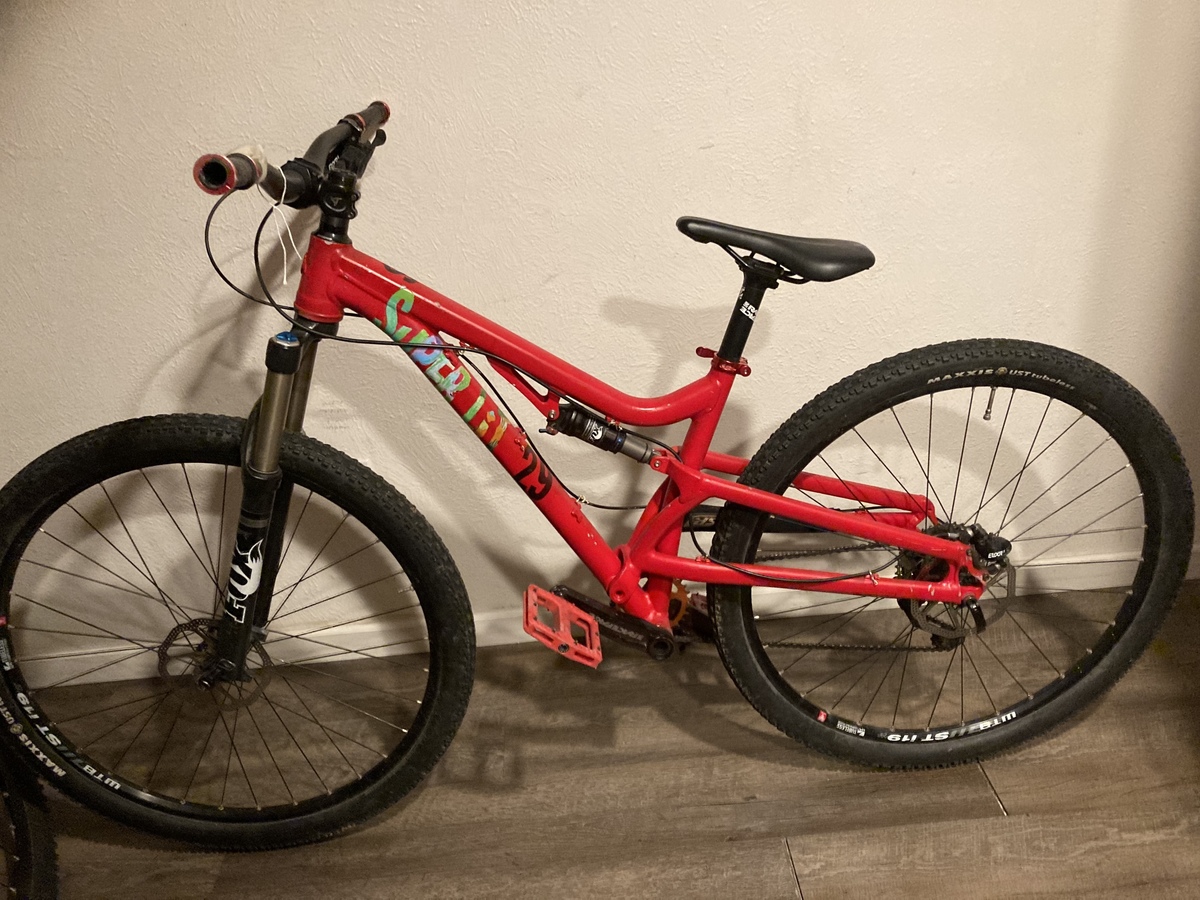 Santa Cruz Superlight