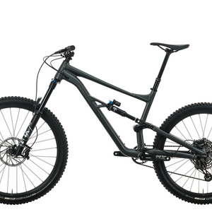 2021 Specialized Status 160