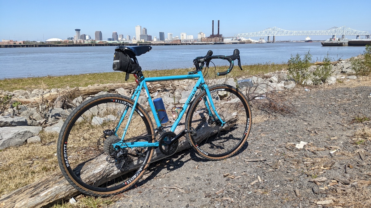 2021 Surly Straggler