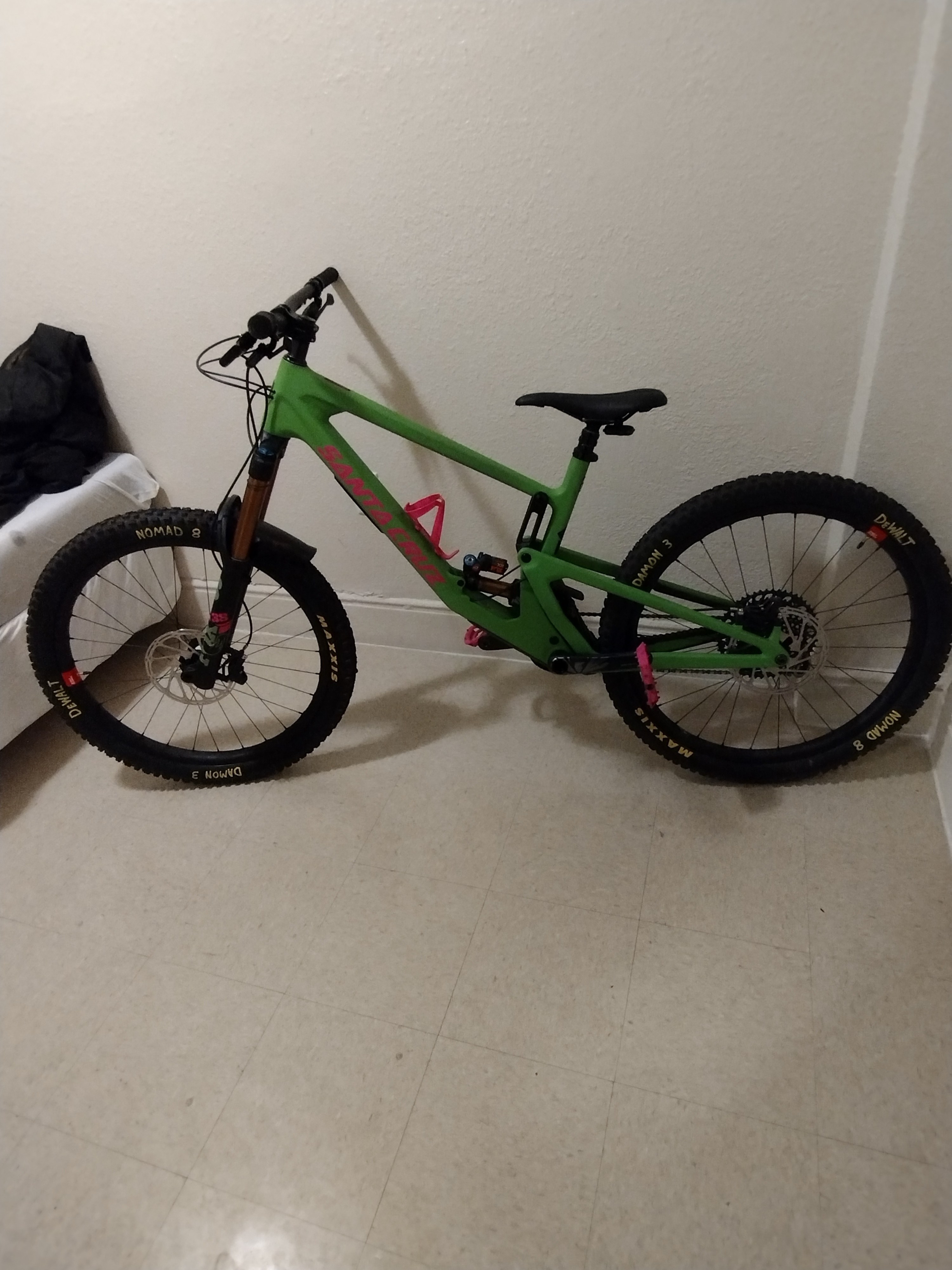 2021 Santa Cruz Nomad cc