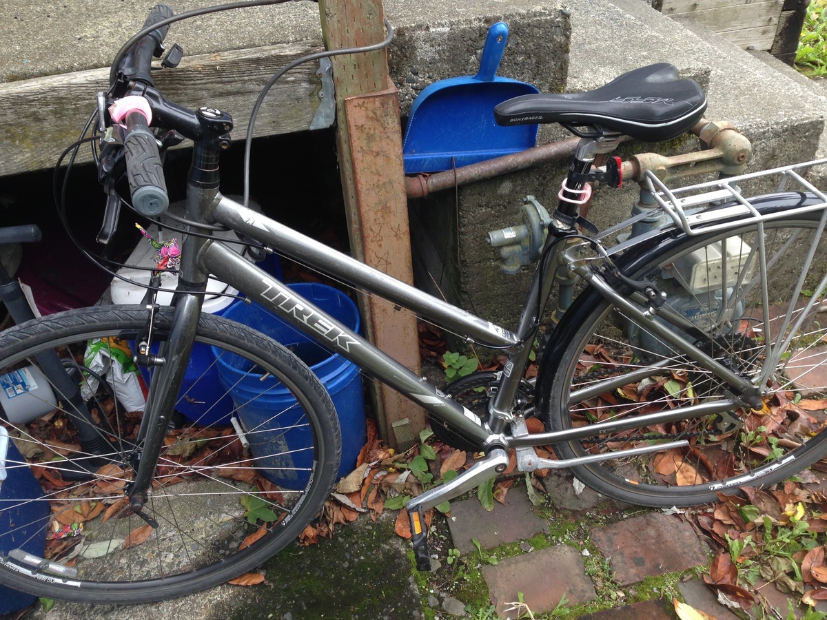 Stolen 2011 Trek 7.1 FX