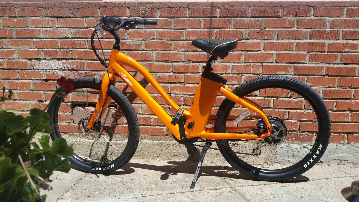 2014 IZIP E3 Zuma Beach Cruiser