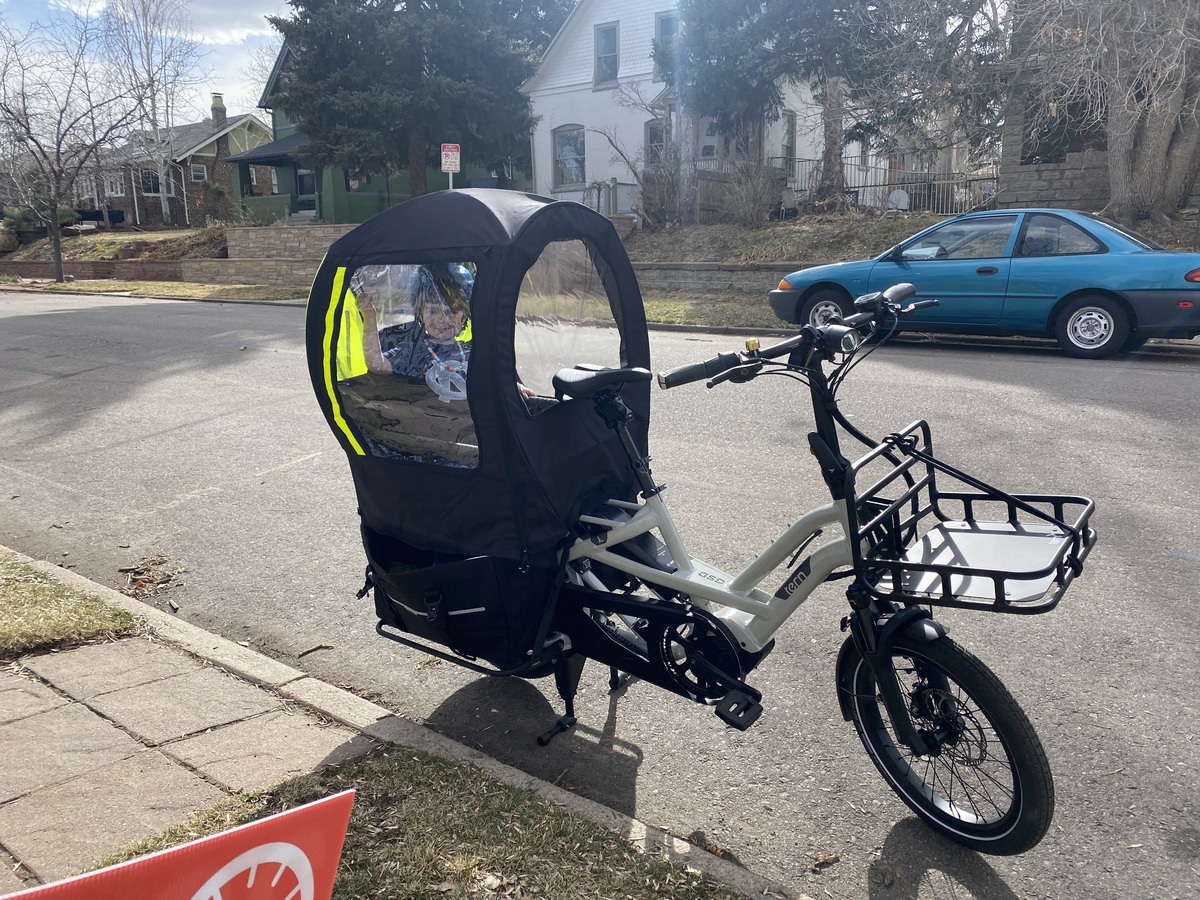 2022 Tern GSD S00 LX cargo bike (rear storage)