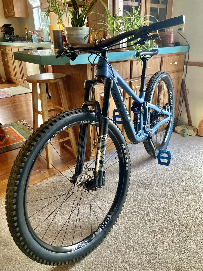 2021 Unknown Pivot Trail 429