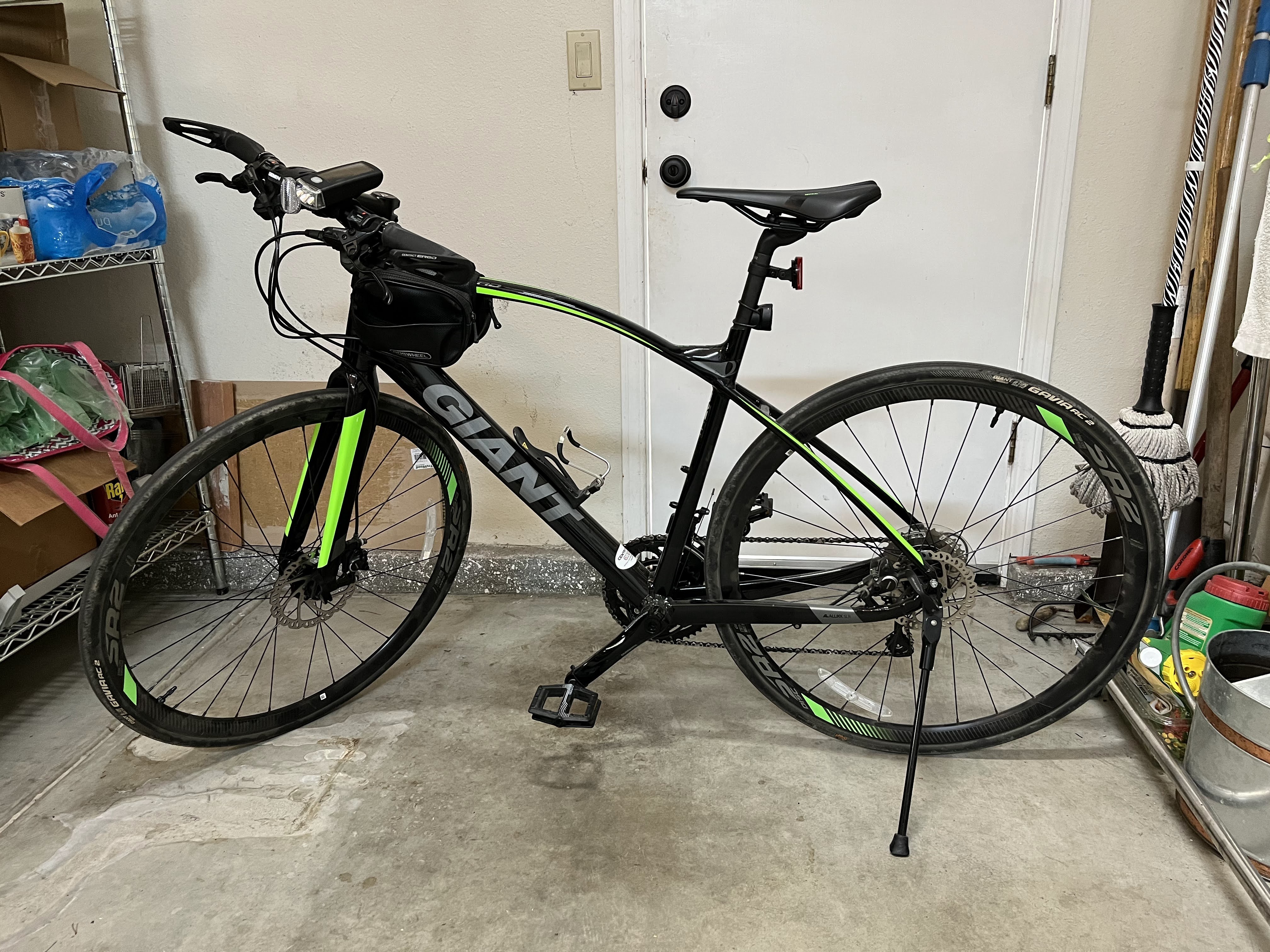 2018 Giant FastRoad SLR 1