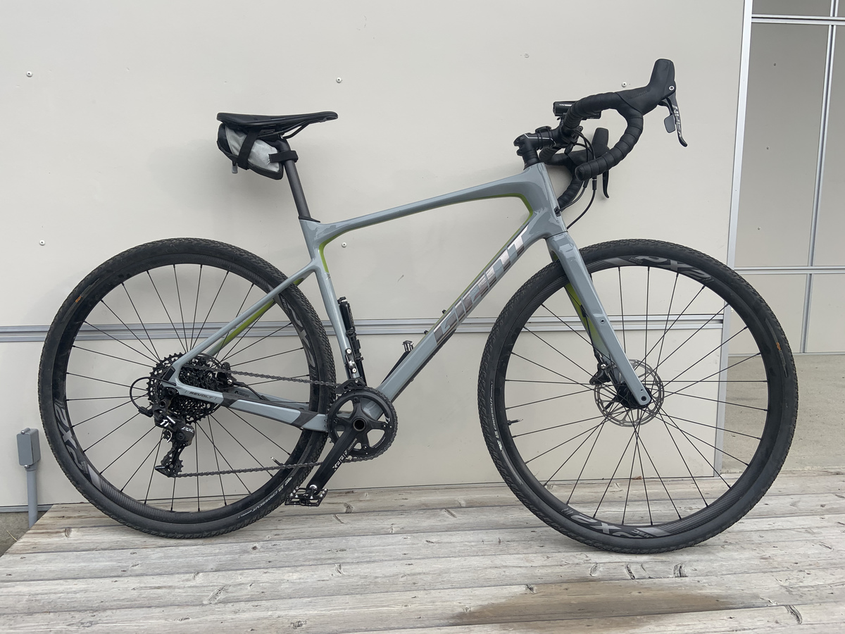 2019 Giant Revolt Advanced 1