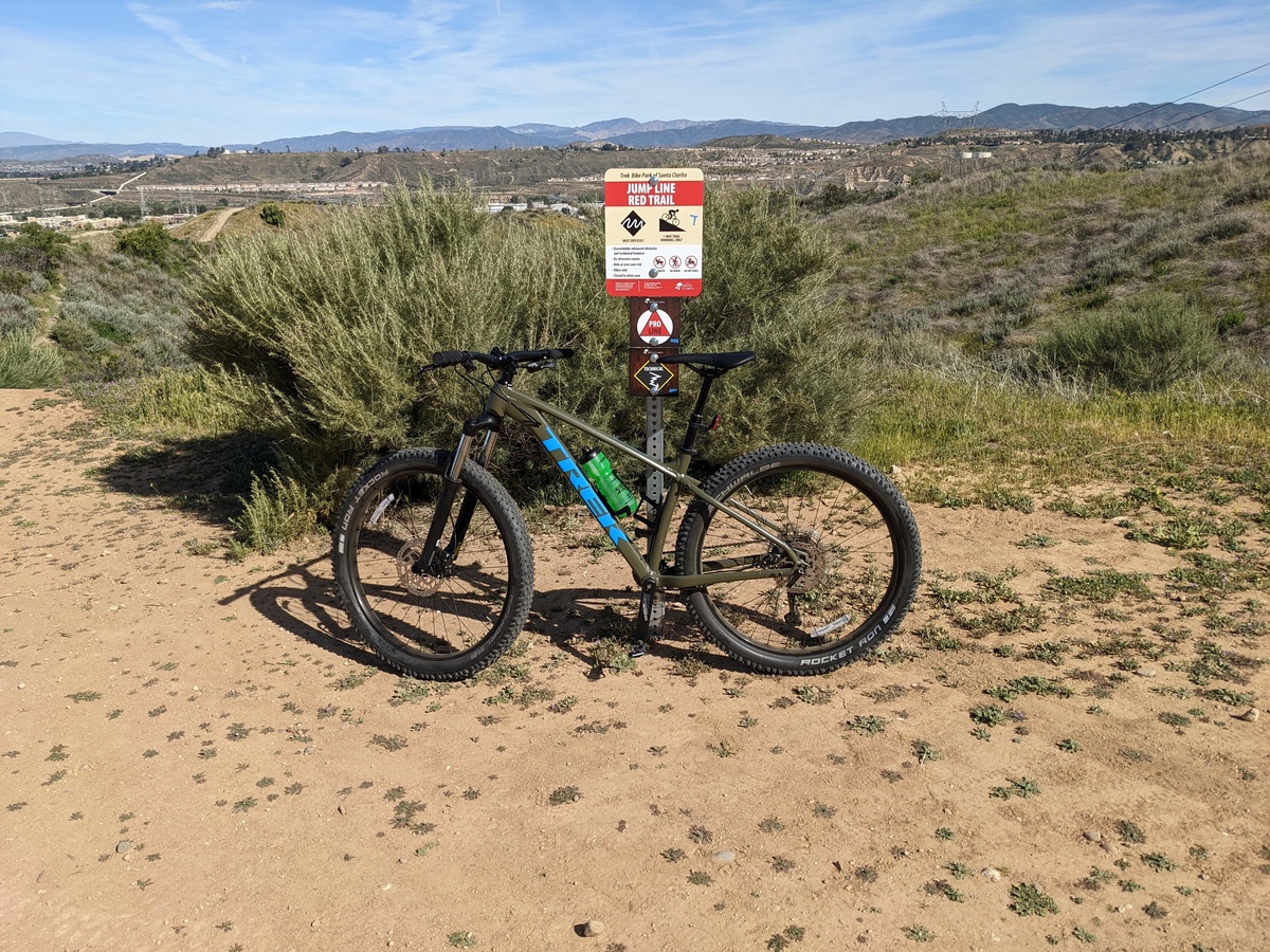 2022 Trek Roscoe 6