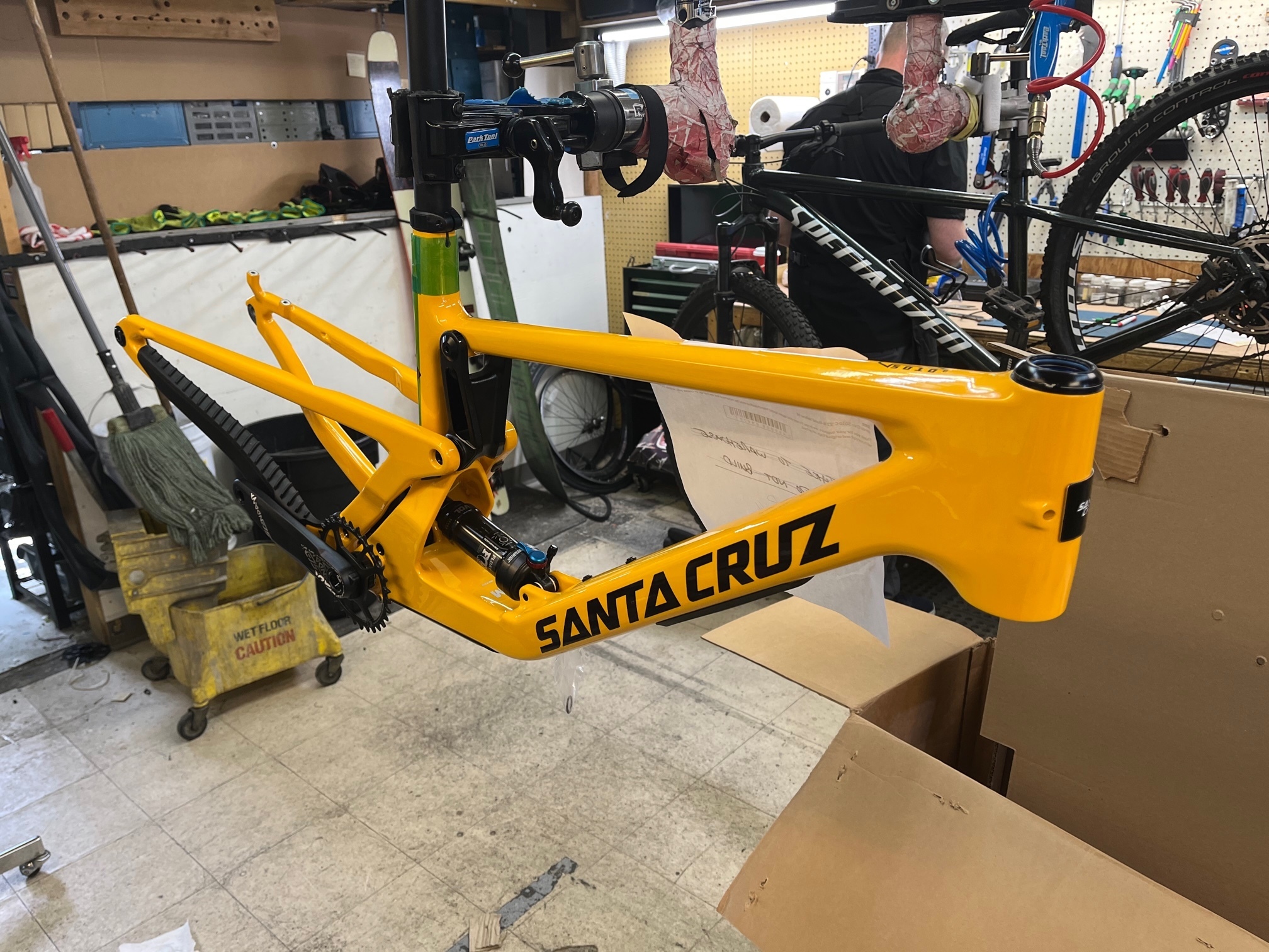 2022 Santa Cruz Santa Cruz 5010 C R-Build Yellow M