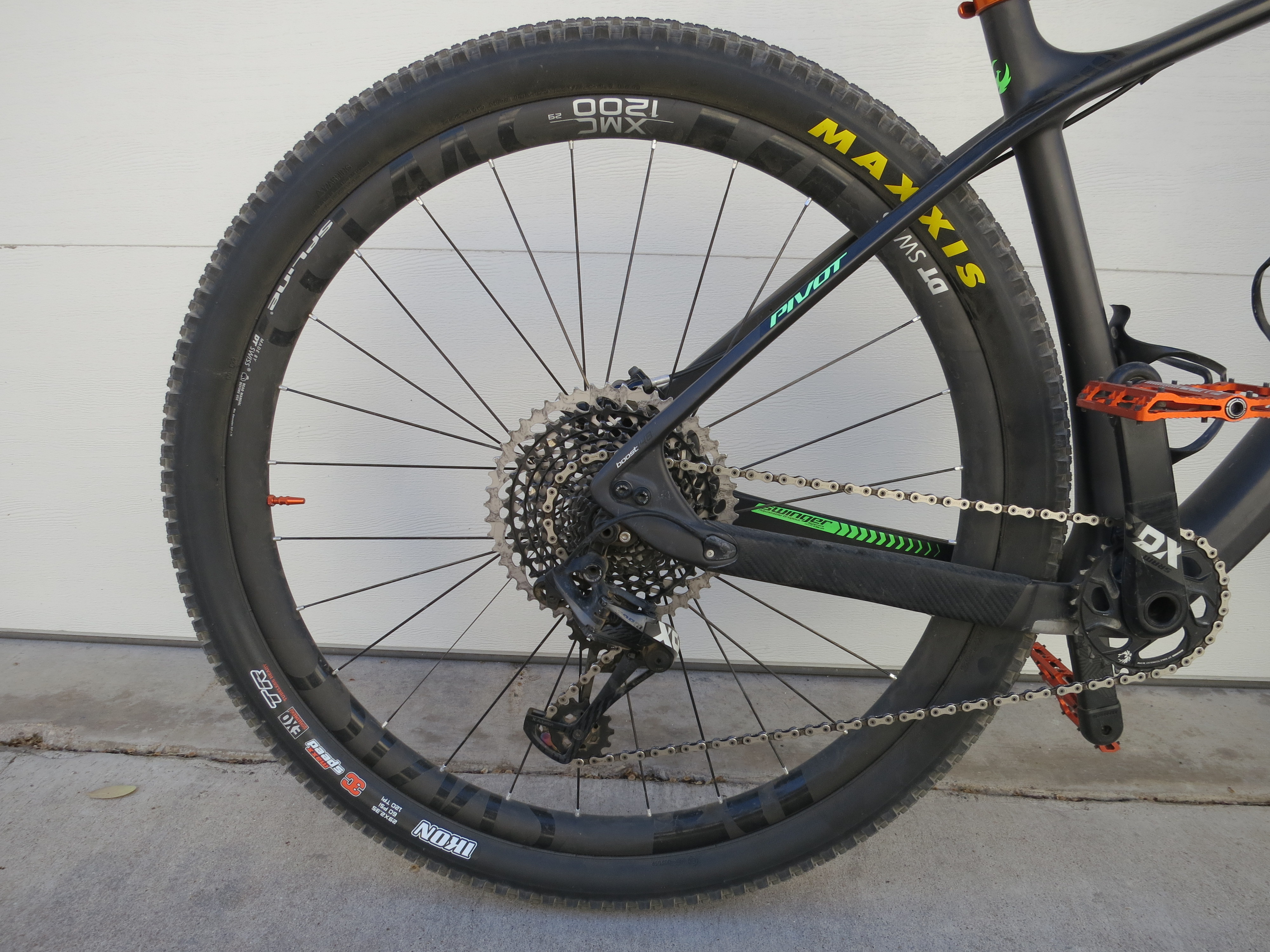 2016 Pivot LES 29er Carbon